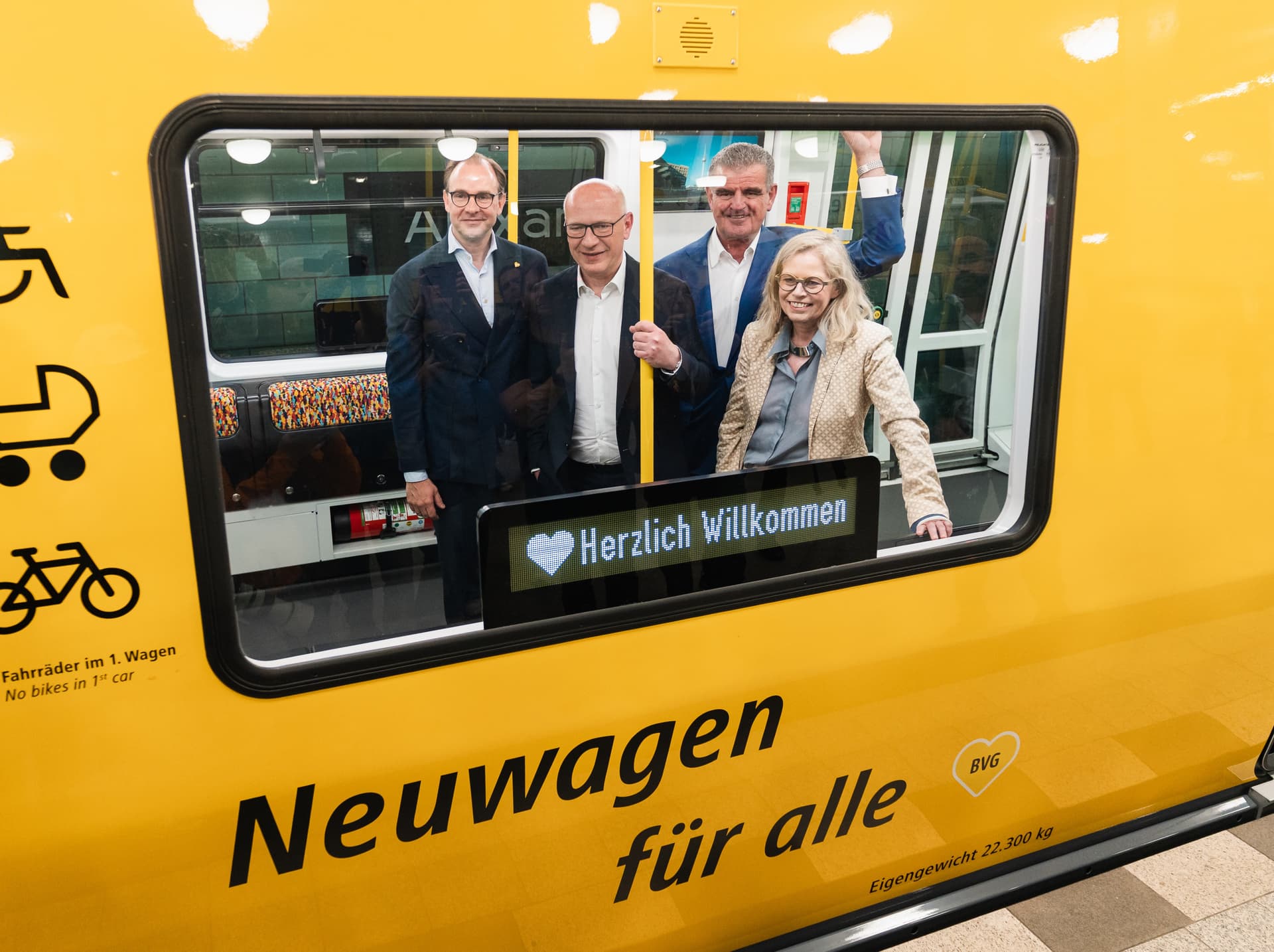 Stadler und BLT automatisieren das BLT Stammnetz