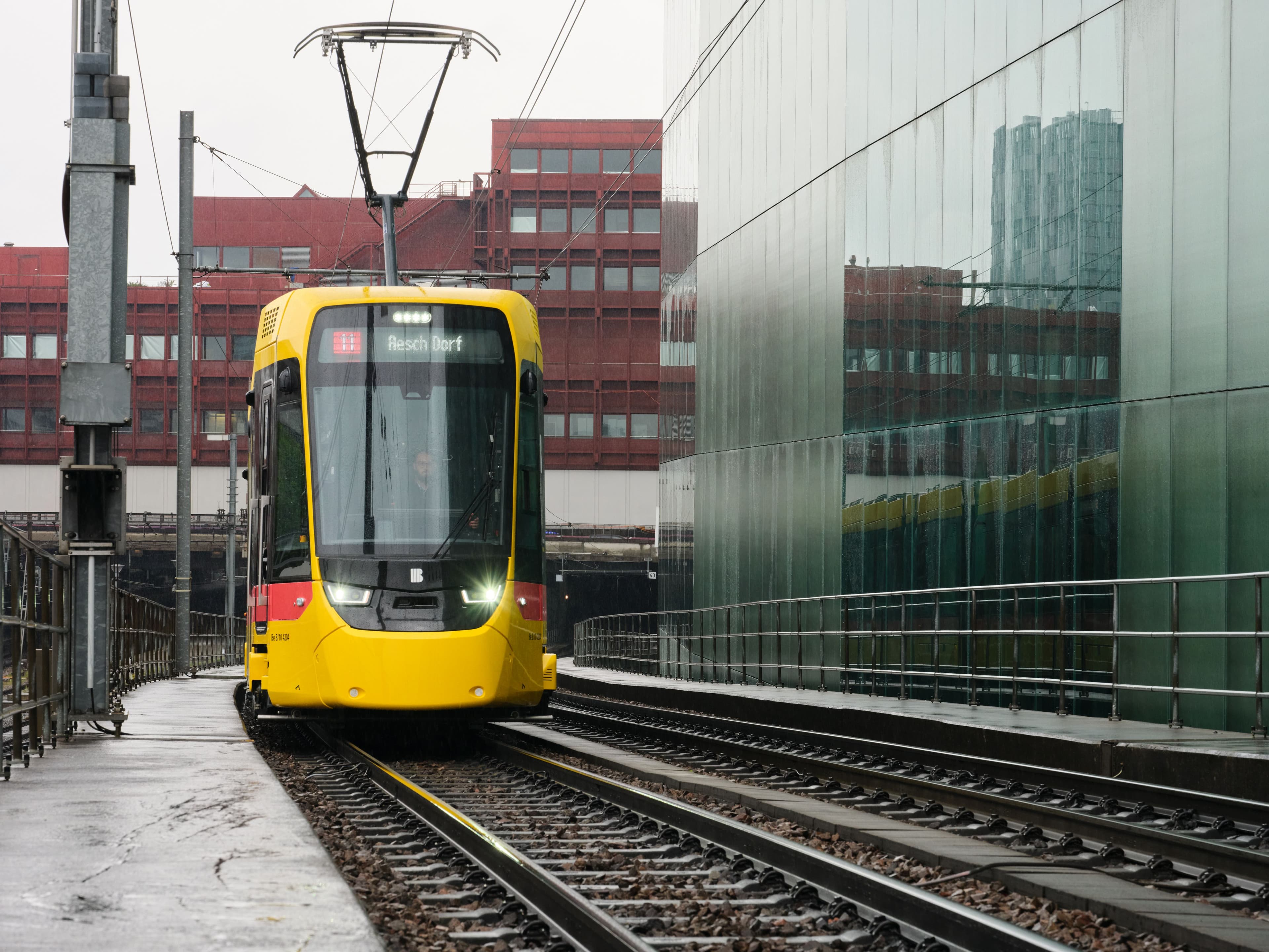 Stadler und BLT automatisieren das BLT Stammnetz