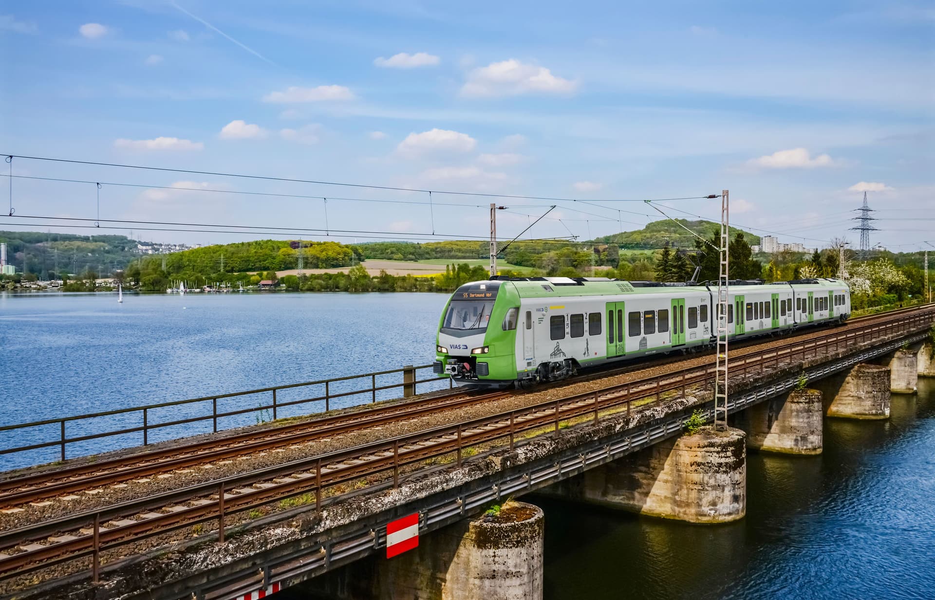 Fusion der Stadler Bussnang AG und Stadler Rheintal AG zur Stadler Rail ...