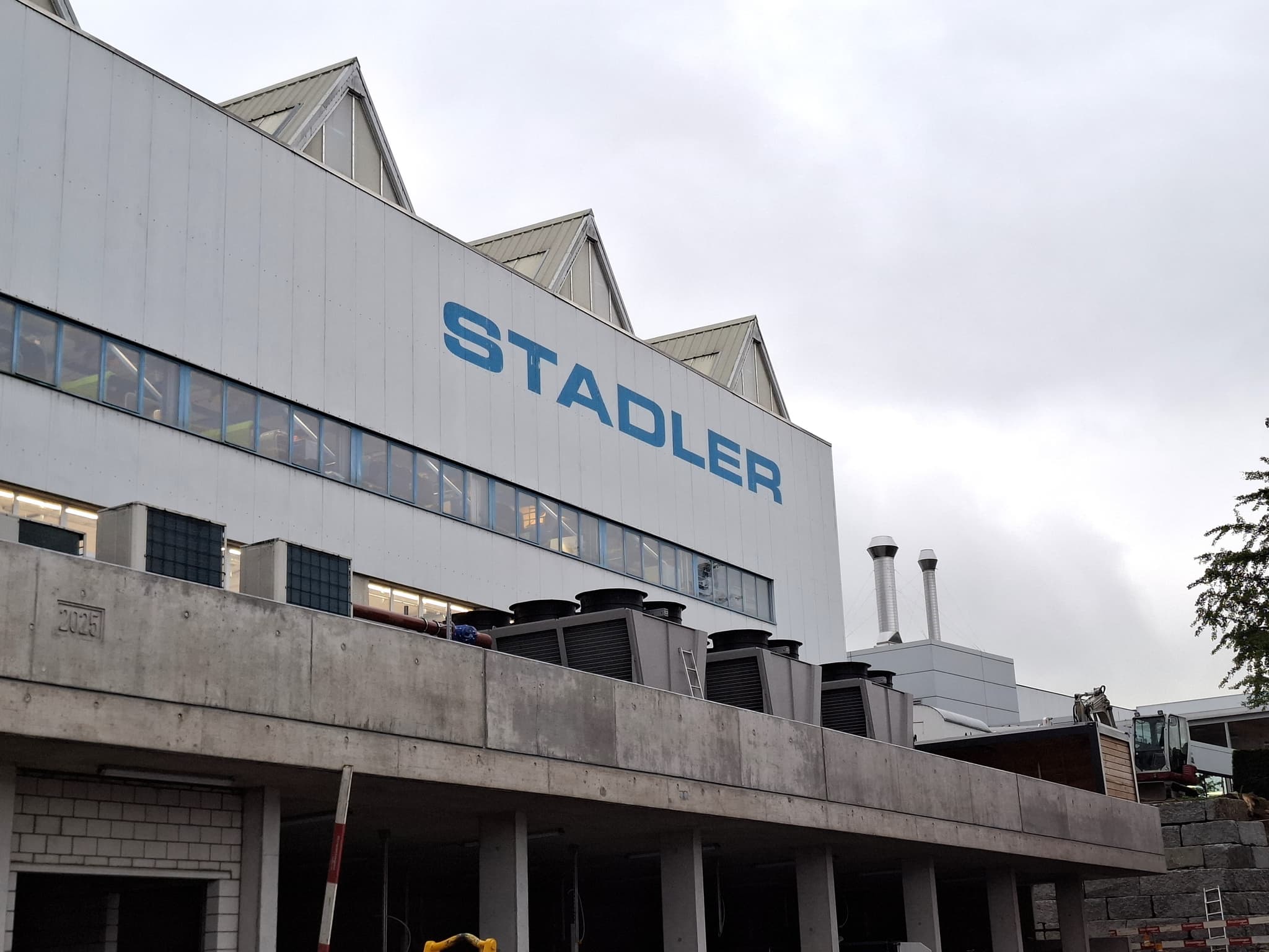 Future of the Stadler plant in Berlin secured | Stadler