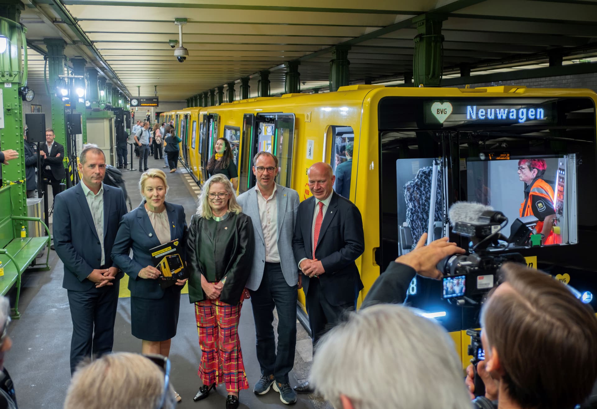 Stadler delivers ten additional trains for Stockholm | Stadler